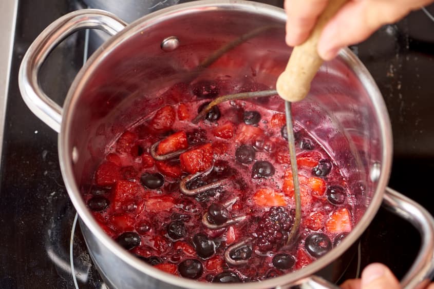 how long does it take to cook jam