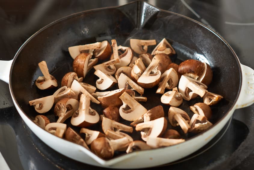 how to cook mushrooms on stove