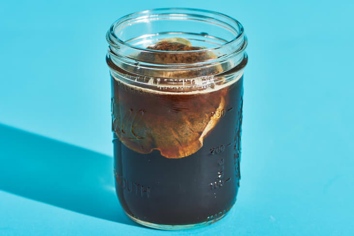Chameleon Cold Brew Pods - Coffee Review | The Kitchn