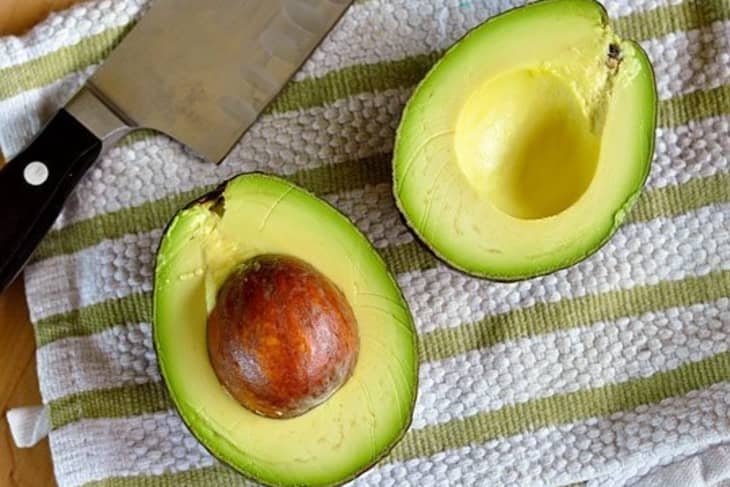 This Is How You Dice an Avocado in 10 Seconds | The Kitchn