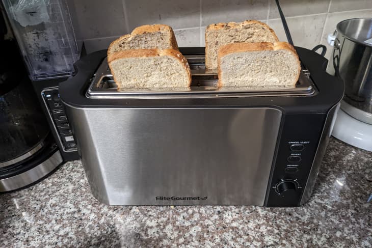 Elite Gourmet Long Slot 4-Slice Toaster Review 2022 | The Kitchn