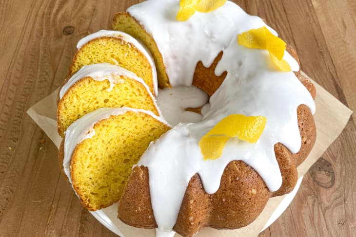 I Made Kris Jenner’s Famous 5-Ingredient Lemon Cake | The Kitchn