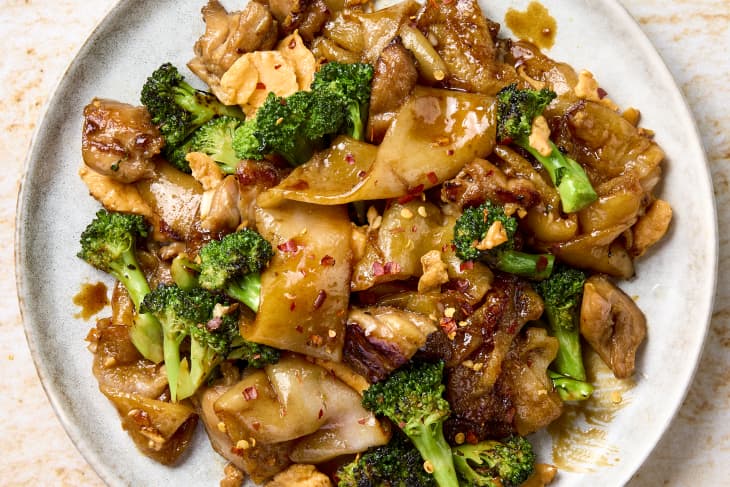 Homemade Pad See Ew Recipe (Thai Stir-Fried Soy Sauce Noodles) | The Kitchn