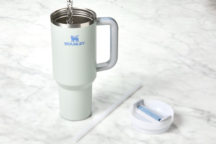 How to Clean a Stanley Tumbler (Step-by-Step Photos & Instructions ...