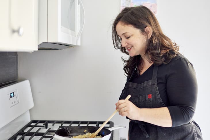 Deb Perelman of Smitten Kitchen Is Now on YouTube | The Kitchn