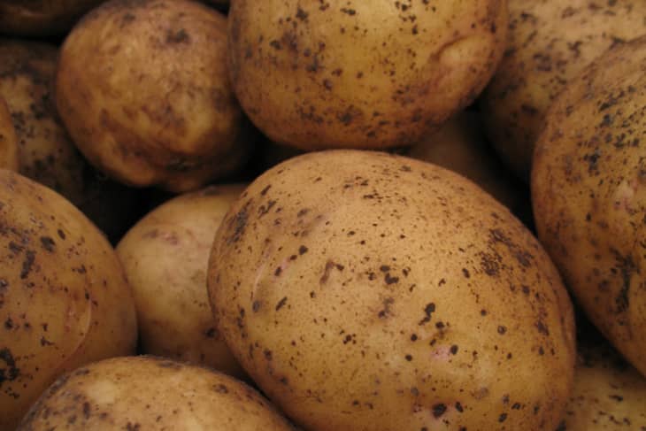 Food Science: Why Do Peeled Potatoes Turn Pink? | The Kitchn