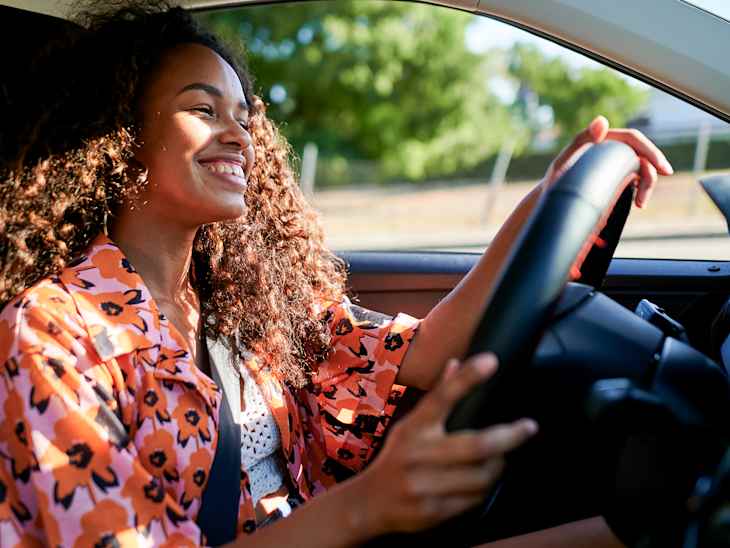 10 Essentials To Keep In Your College Commuter Car Kit | Dorm Therapy