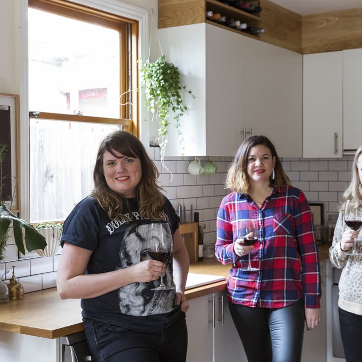 Real Life Roommate Stories: What It’s REALLY Like to Live With Friends ...