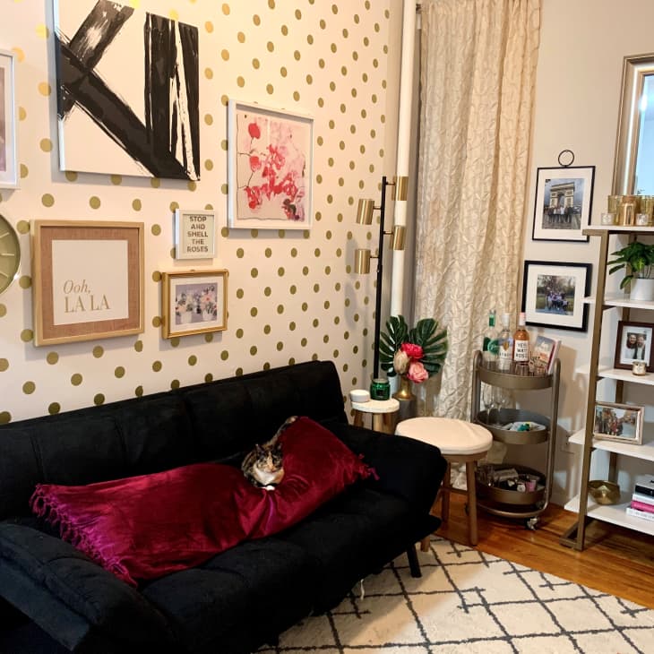 Removable Wallpaper NYC Rental Apartment Photos | Apartment Therapy