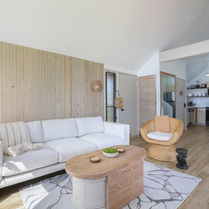 Small Hawaii Townhouse Has a Cute Use for an Otherwise Useless ...