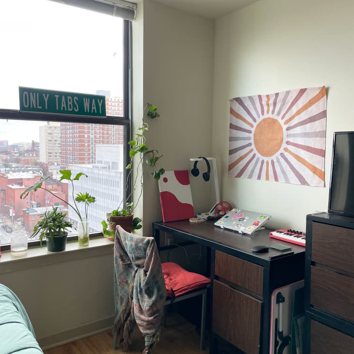 Tour This Morgan State Junior’s Sun-Drenched Studio Apartment | Dorm ...