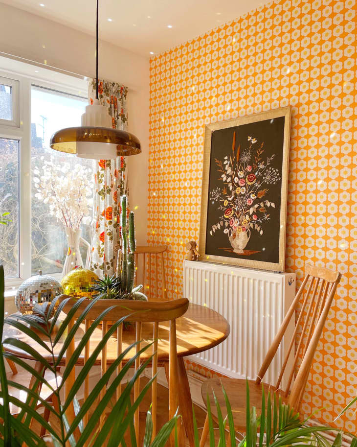 Home Design Lessons From a Retro-Inspired English Cottage | The Kitchn