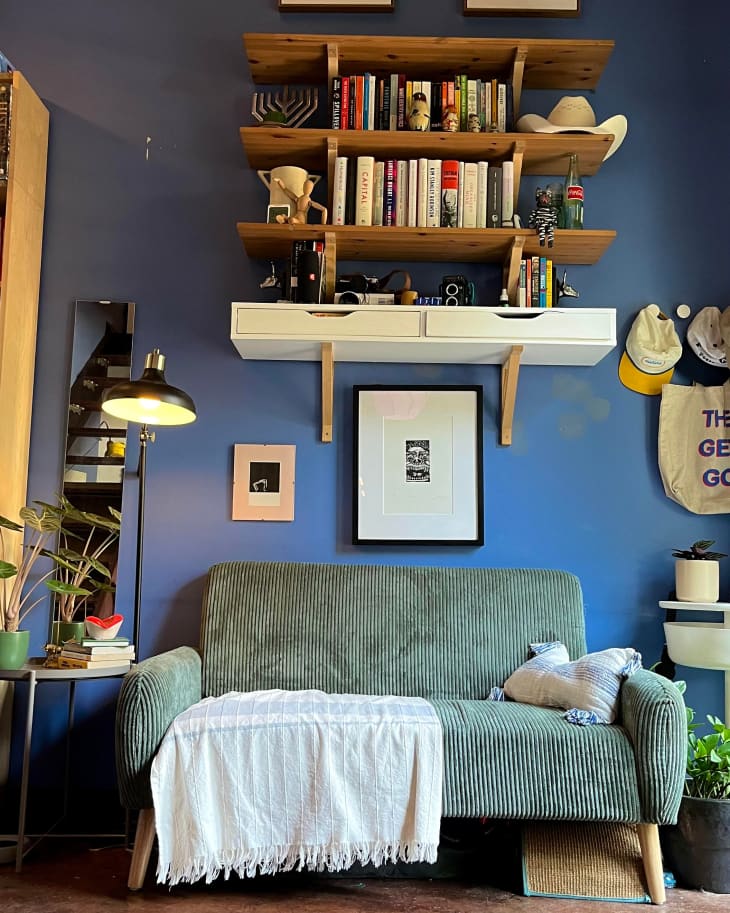A 350-Square-Foot Austin Studio Apartment Is Tiny, but Colorful and ...