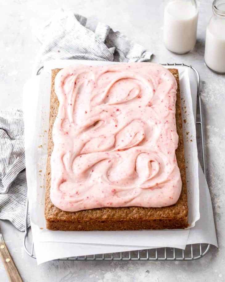 rectangle strawberry cake