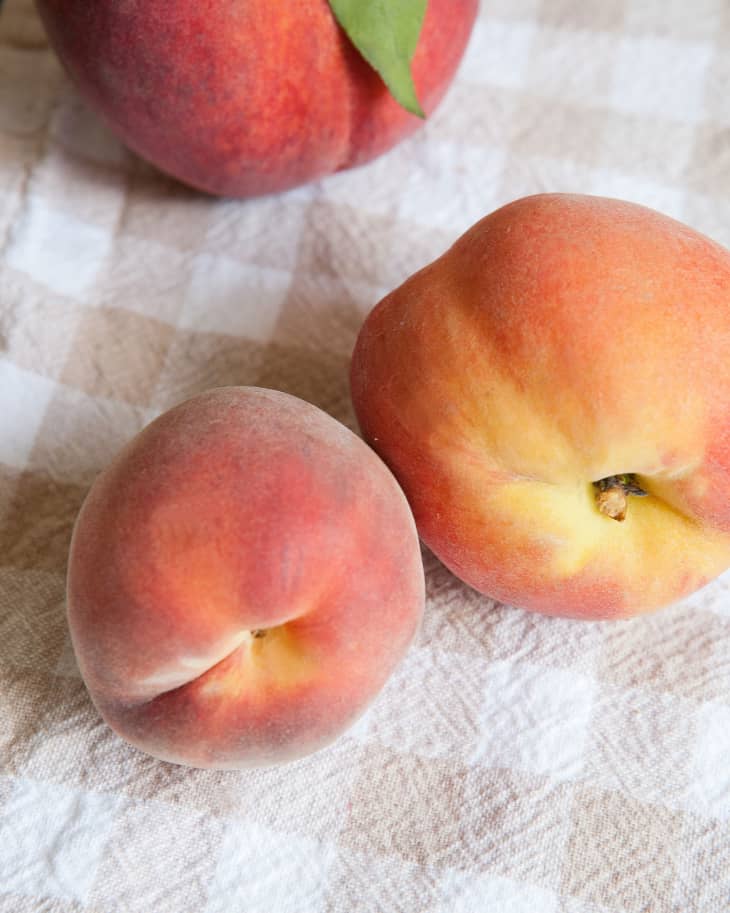 Pro Tips for Picking a Perfect Peach | The Kitchn