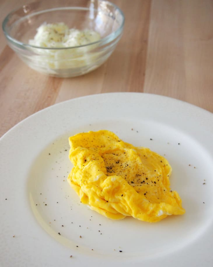 how long to cook omelet in microwave