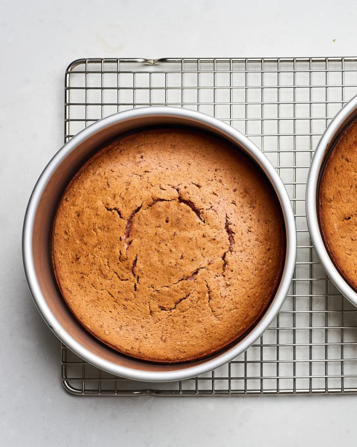Adding Your Cake Ingredients in This Order Will Change the Way It Bakes ...