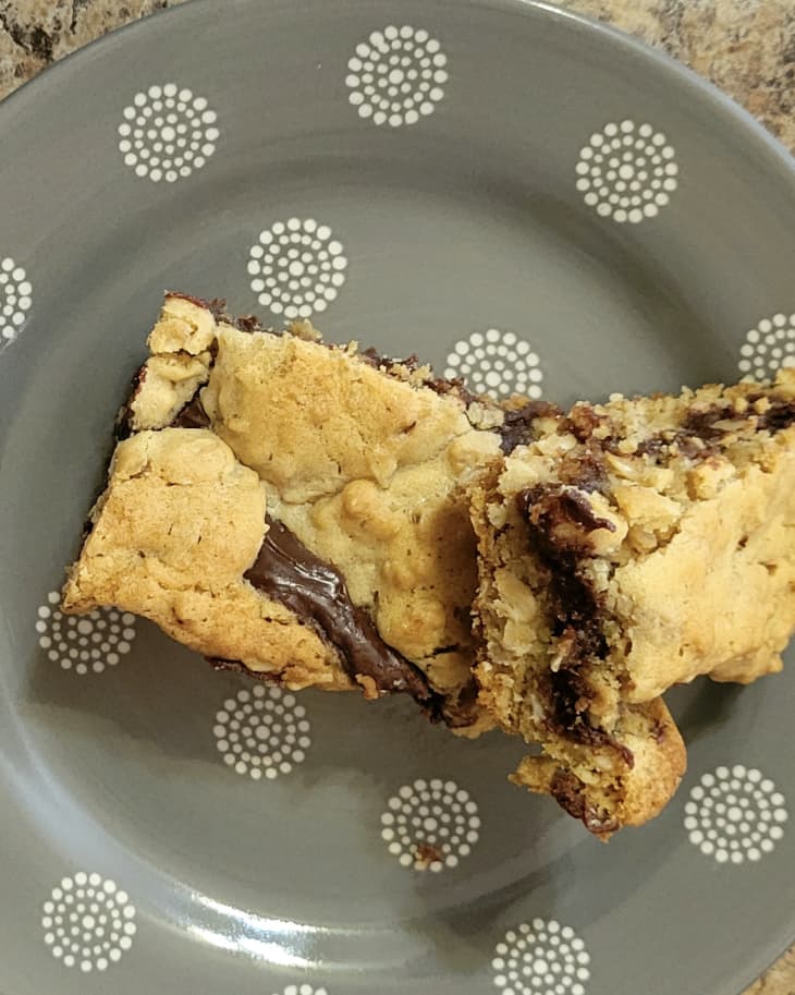 These Copycat Starbucks Oat Fudge Bars Are the Best Thing You'll Try ...