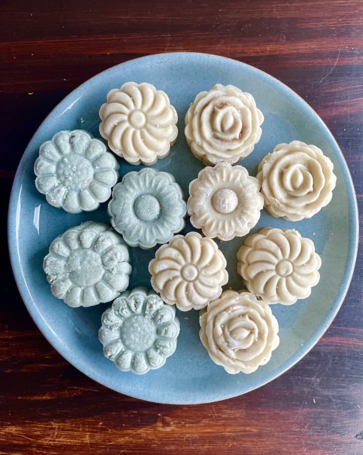 Snowskin Cake Truffle Mooncakes (Recipe Review) | The Kitchn