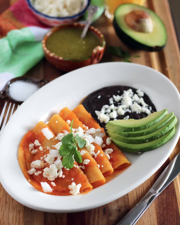 Mely Martínez's Entomatadas Recipe (Corn Tortillas) | The Kitchn