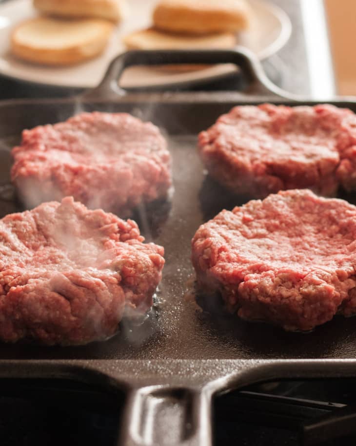 TikTok’s Latest “Water Burger” Craze Has People in a Heated Debate ...