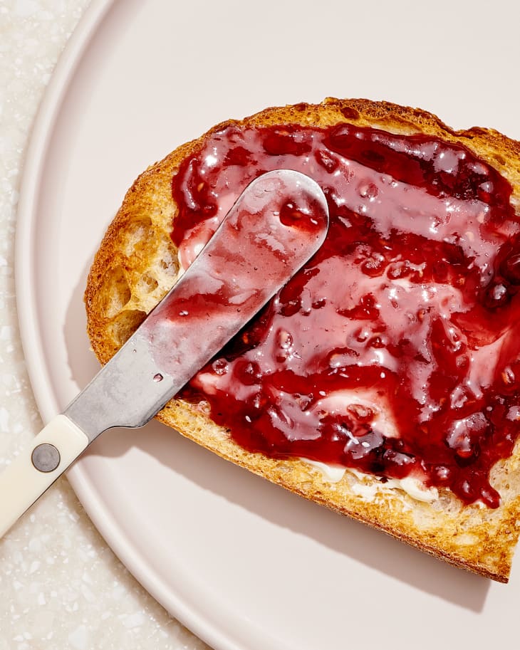 The Essential Dips & Spreads to Buy in 2022 | The Kitchn