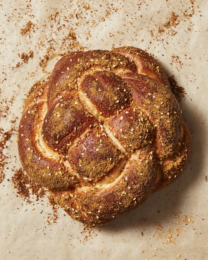 Round Challah with Dukkah | The Kitchn