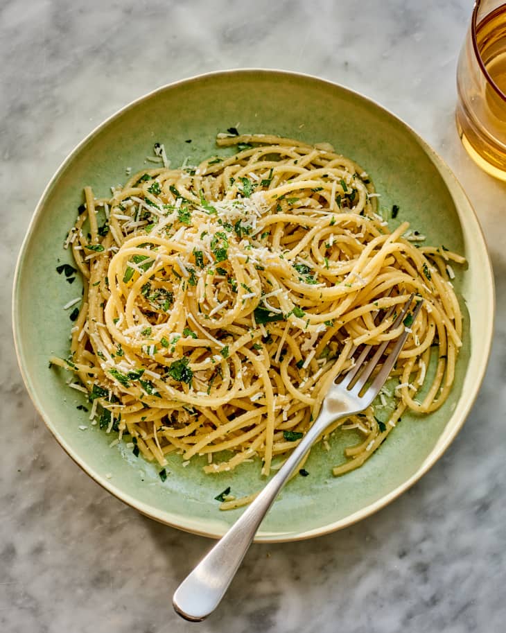 Spaghetti with Mizithra Cheese and Browned Butter (Copycat Spaghetti ...