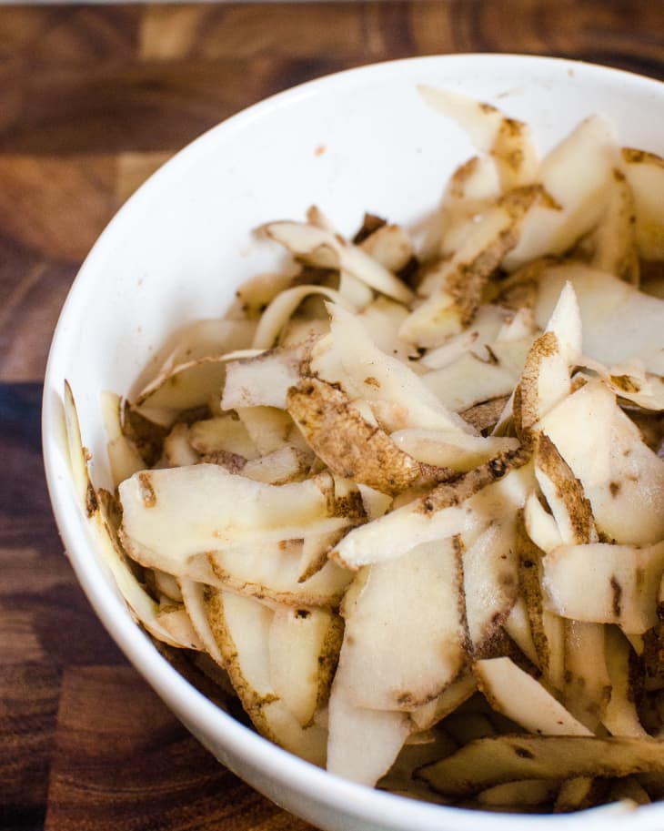 Use Potato Peels to Remove Rust from Knives, Scissors, and More | The ...