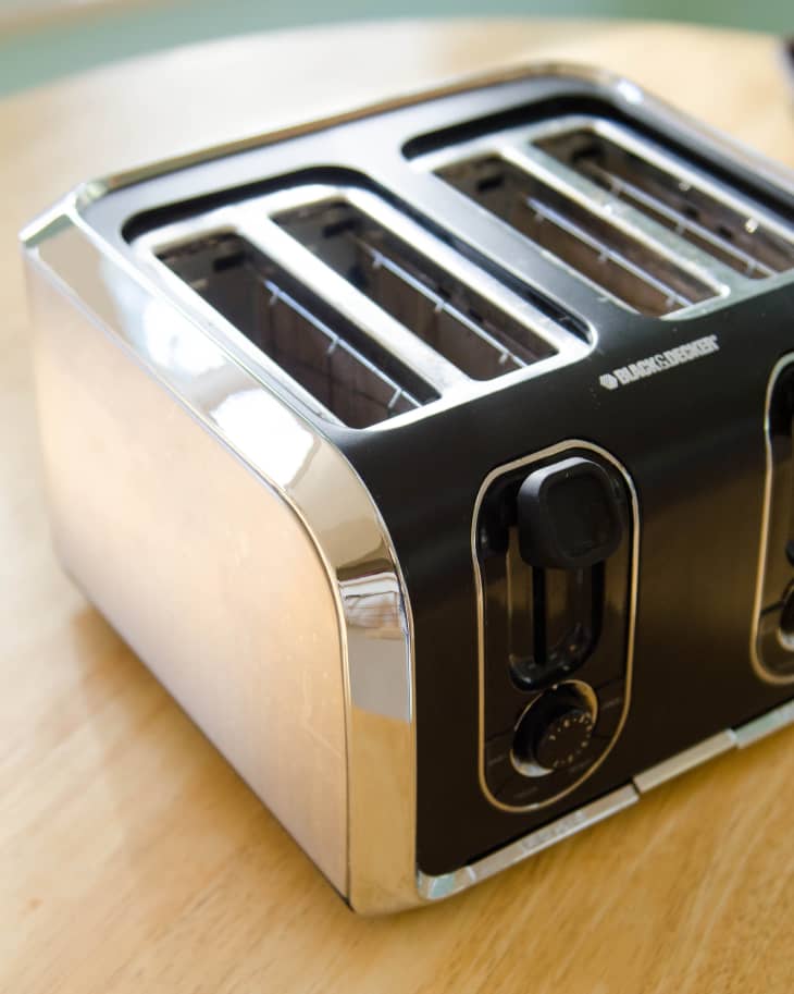Tell Us: What Do You Look for in a Toaster? | The Kitchn