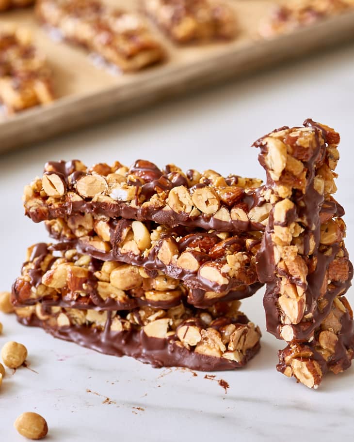 Homemade Copycat KIND Bars Recipe ( | The Kitchn