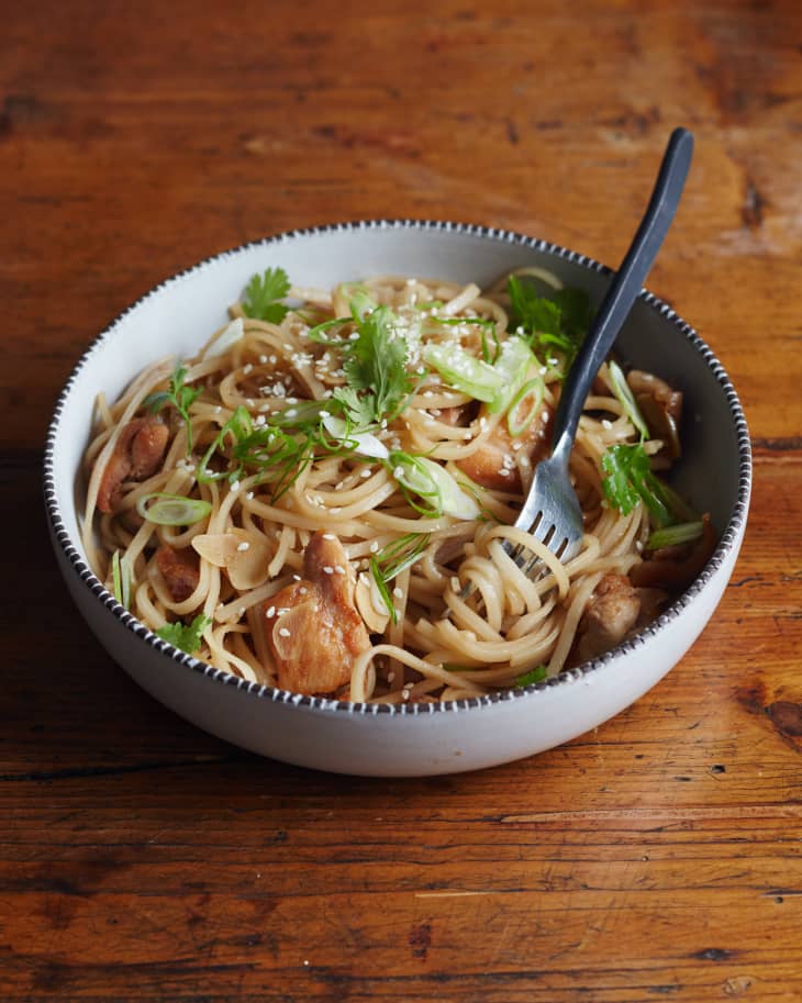 Recipe: Sesame Chicken Noodle Bowl | The Kitchn