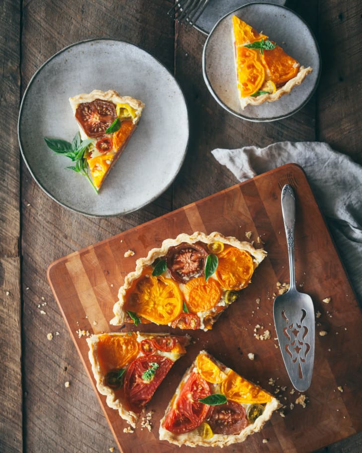 This Tomato Mayo Pie Is Summer Food at Its Finest | The Kitchn