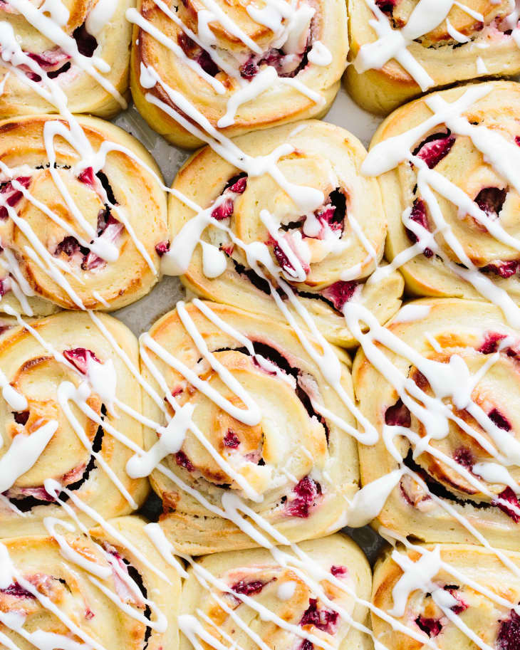 Recipe: Strawberry Cream Cheese Swirly Buns | The Kitchn