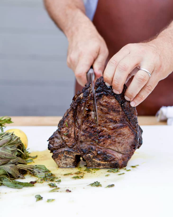 Here’s What You Need to Know About Cooking a Steak with the Bone In ...