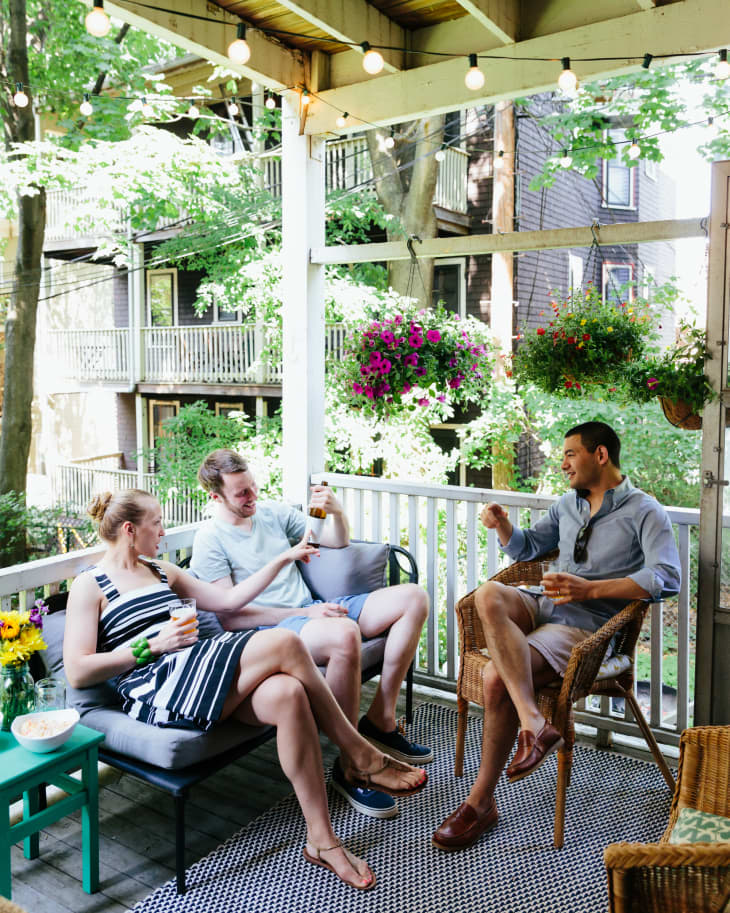 7 Ways to Be a More Hospitable Host to Non-Drinkers | The Kitchn