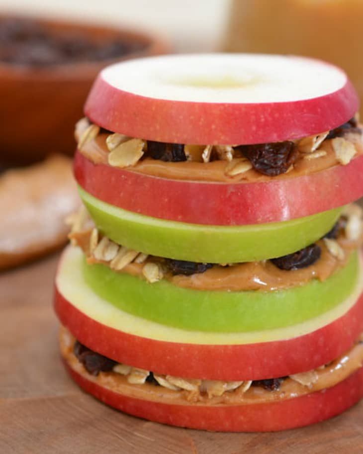 Snack Recipe: Apple Sandwiches with Honeyed Peanut Butter, Oats ...