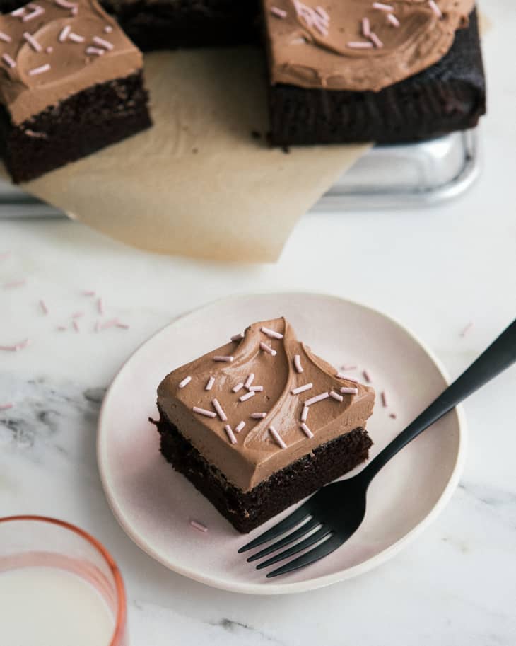 This Easy Sheet Cake Will Make All Your Chocolate Dreams Come True ...