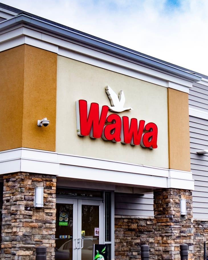 The 7 Best Groceries to Get at Wawa If You’re on the Road This Summer ...