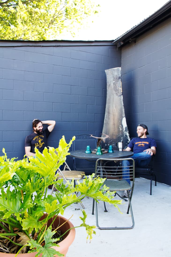 How To Be Roommates With a Best Friend & Survive (With Friendship ...