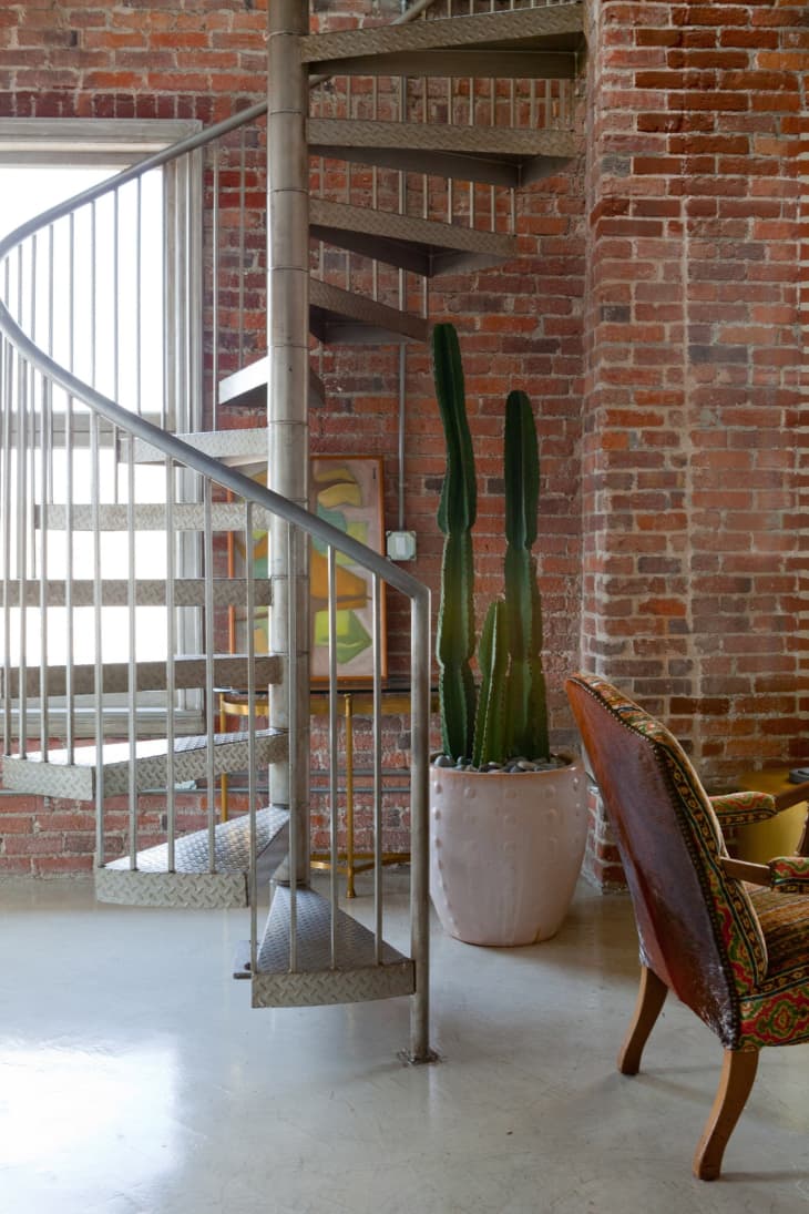 Derrick’s Organized Downtown Los Angeles Loft | Apartment Therapy