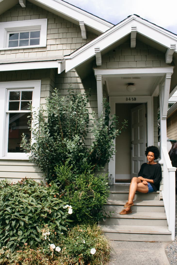 Single Women Own More Homes Than Single Men | Apartment Therapy