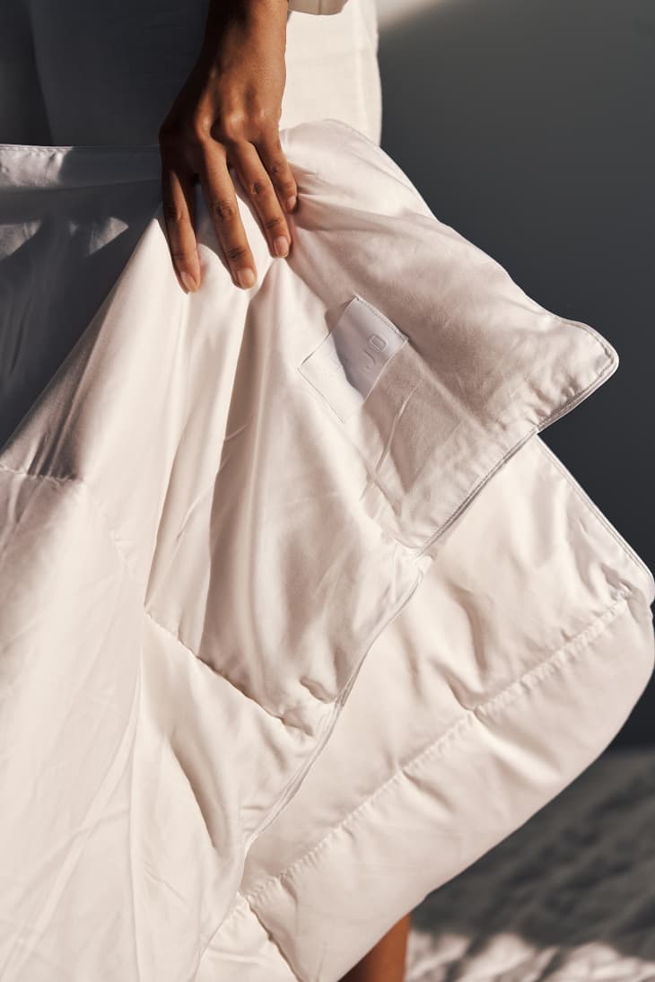 This New Bedding Is Designed to Maintain Your Perfect Sleep Temperature ...