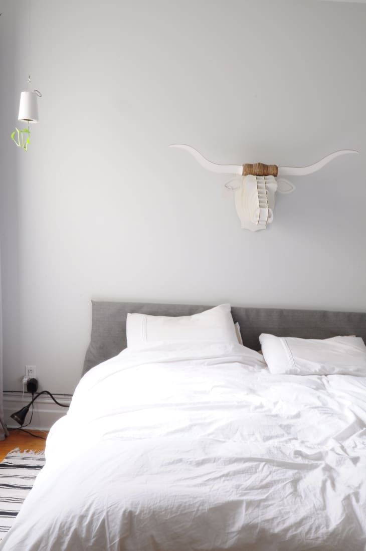 How to Clean Your Bedroom Like a Pro in 10 Easy Steps | Apartment Therapy