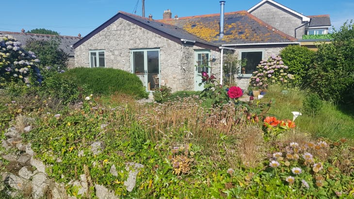 Coastal Clifftop Cottage Barn Conversion | Apartment Therapy