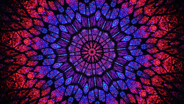 You Can Hang Out Inside the World’s Biggest Kaleidoscope | Apartment ...