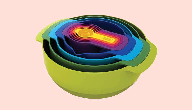 Brighten Up Your Kitchen with This Set of Rainbow Nesting Bowls | The ...