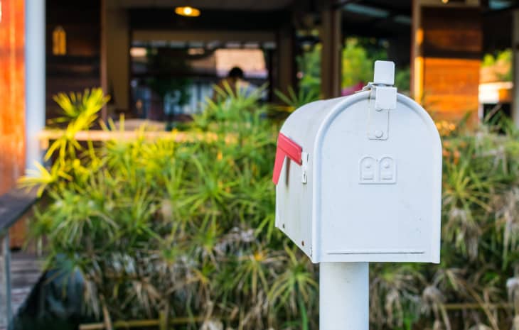 How Do I Forward My Mail? Follow These 6 Easy Steps | Apartment Therapy