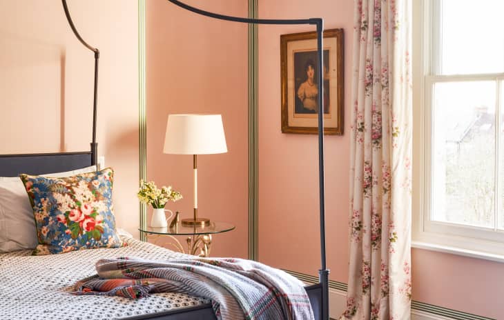 Wallpaper Borders Are Back In Style | Apartment Therapy