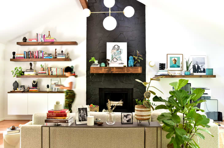 The Best Trick to Try Before Hanging Any Prints or Photos on Your Walls ...